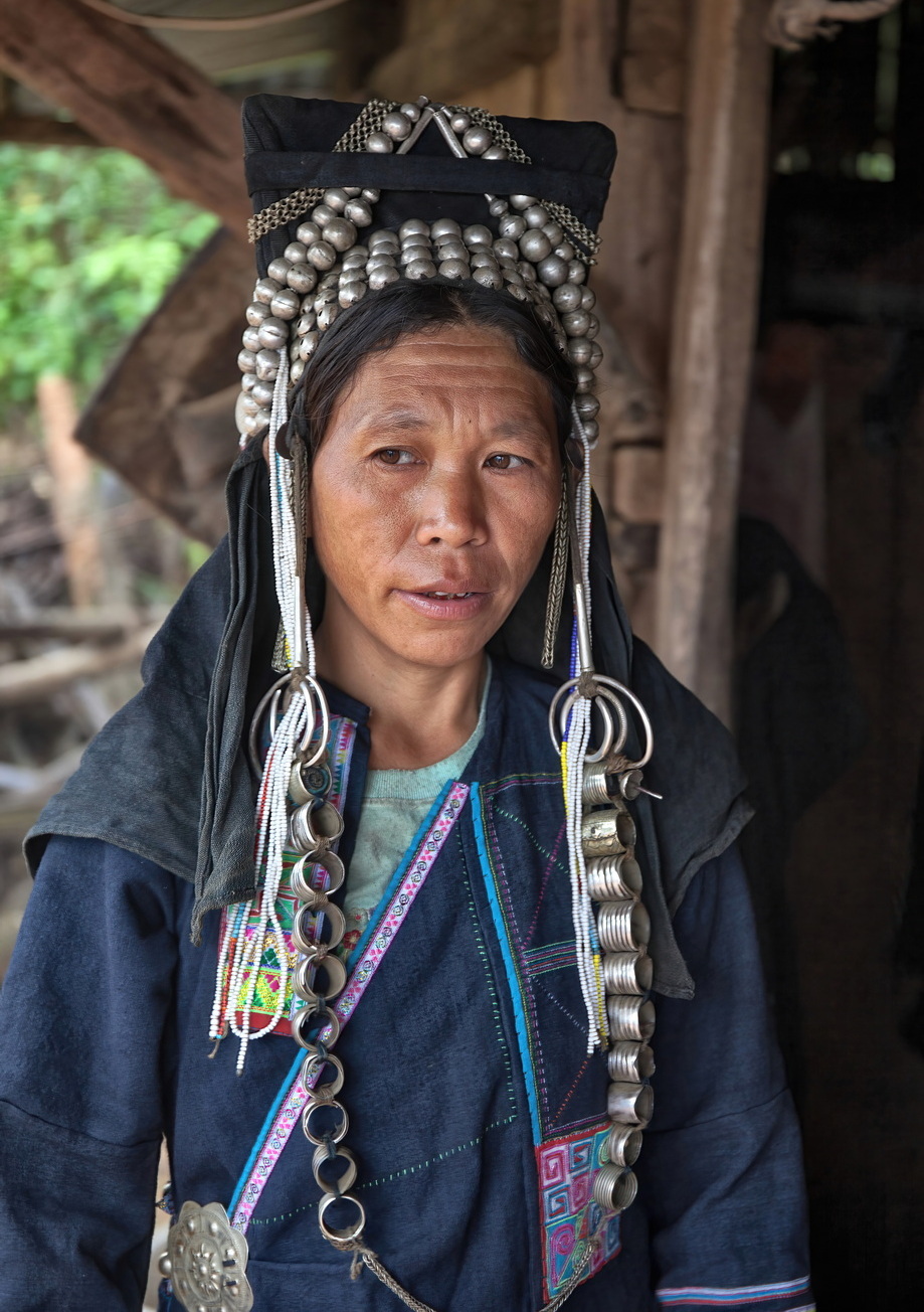Humans World | Akha People