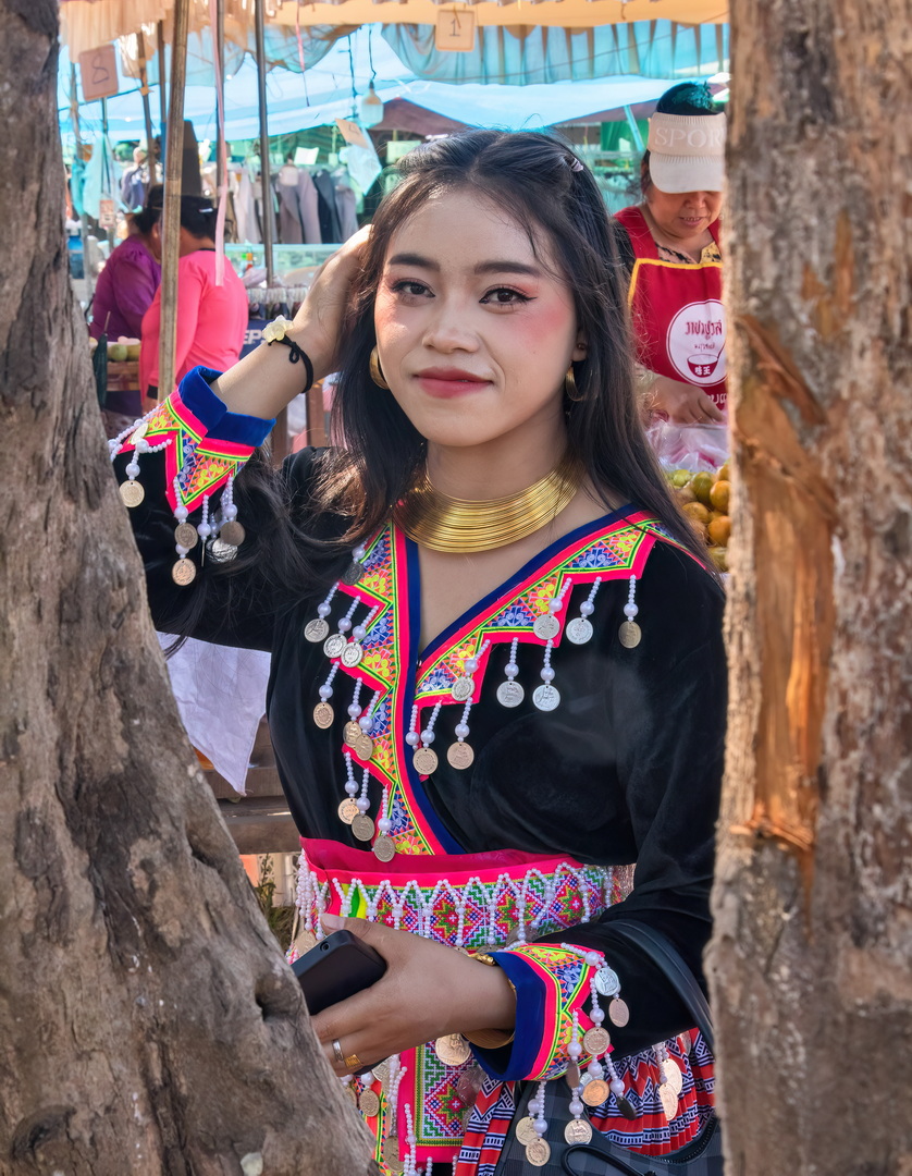 Humans World | Hmong People