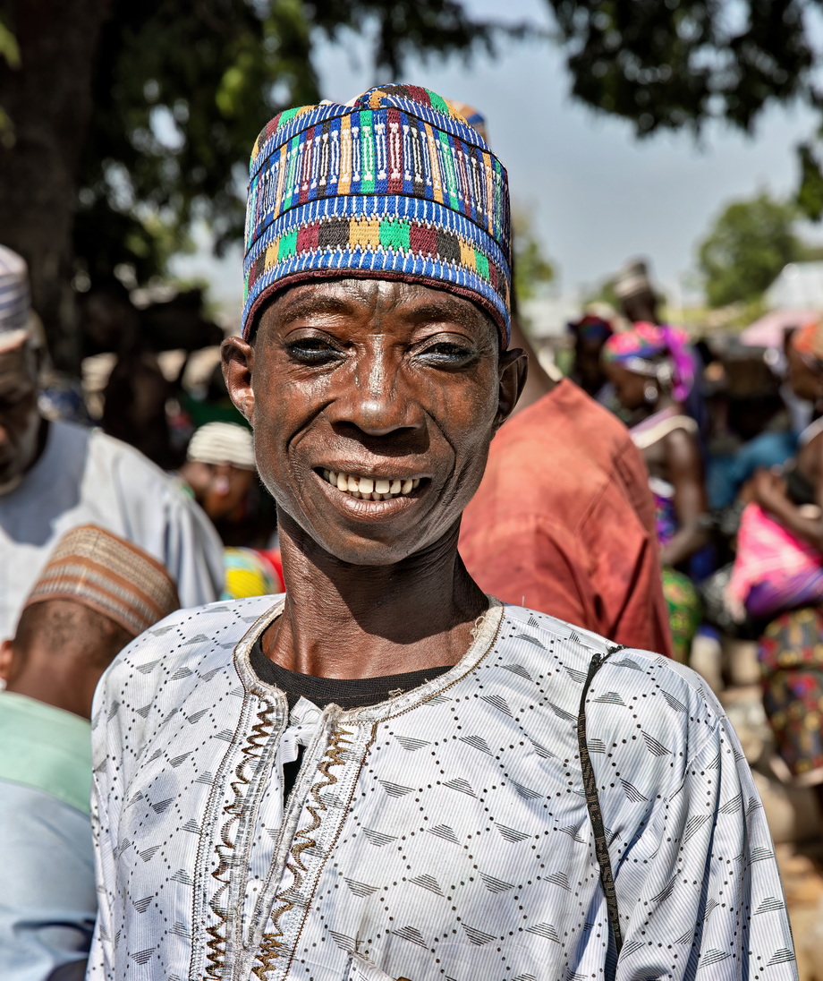 Humans World | Kambari People