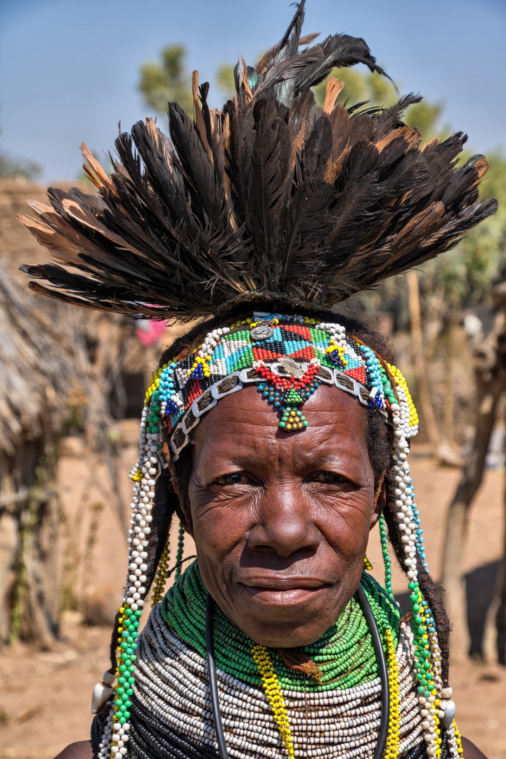 Humans World | Muila People