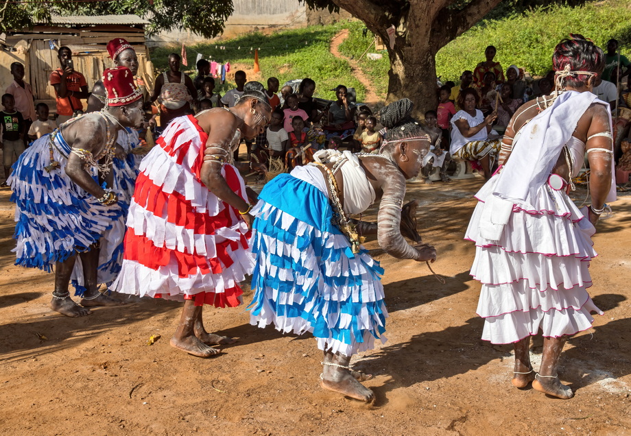 Humans World | Komian Rituals