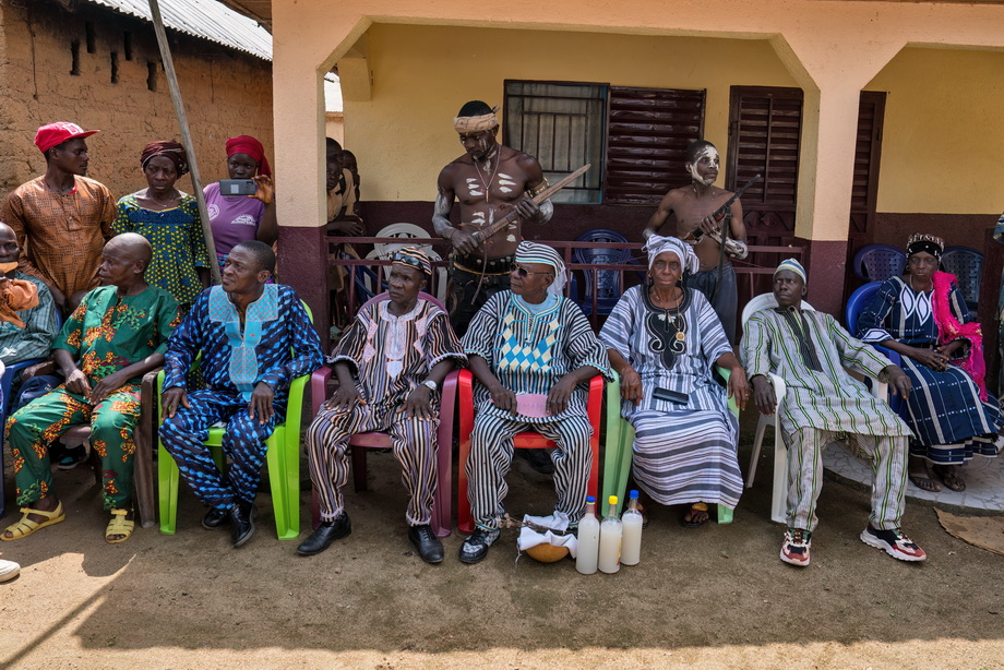 Humans World | Toma People